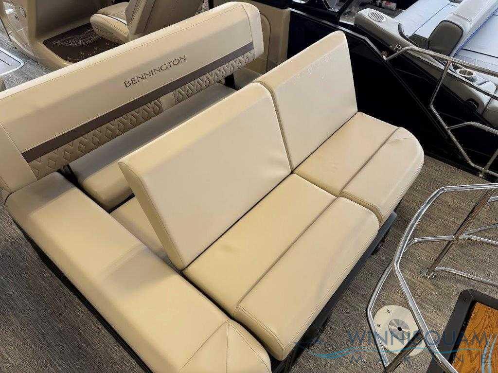 Bennington 24MCSB - Center Swingback - Carbon Fiber Arch!!! 2026 (US ...